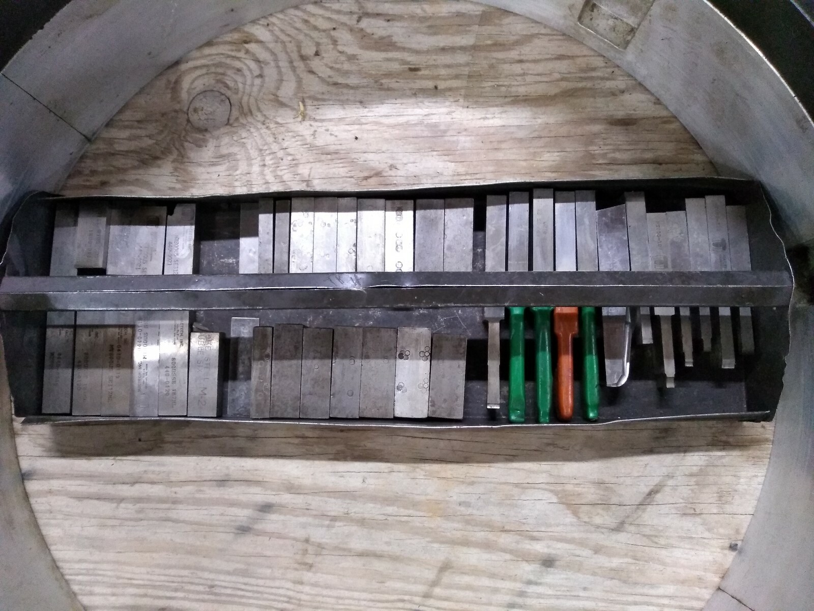 MACTECH 820 US Clamshell Pipe Lathe Split Frame 16 - 20 in w/ Hydraulic ...