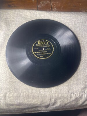 DECCA Record 78 rpm 23281 JINGLE BELLS / SANTA CLAUS IS COMIN TO TOWN ...