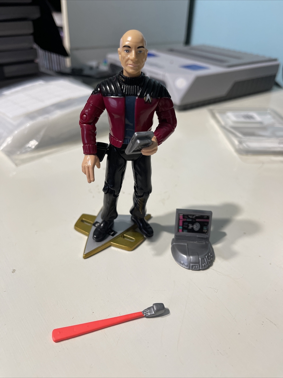 Star Trek Next Generation - Captain Jean-Luc Picard Action Figure ...
