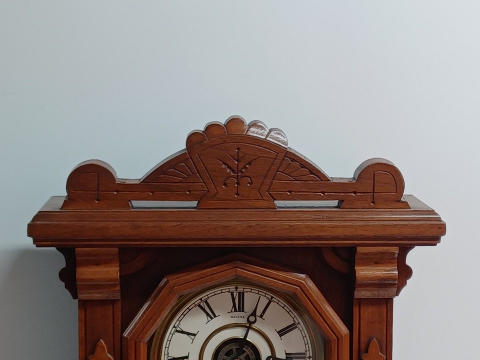 LARGE ANTIQUE WALNUT INGRAHAM PARLOR / MANTEL CLOCK IN RESTORED ...
