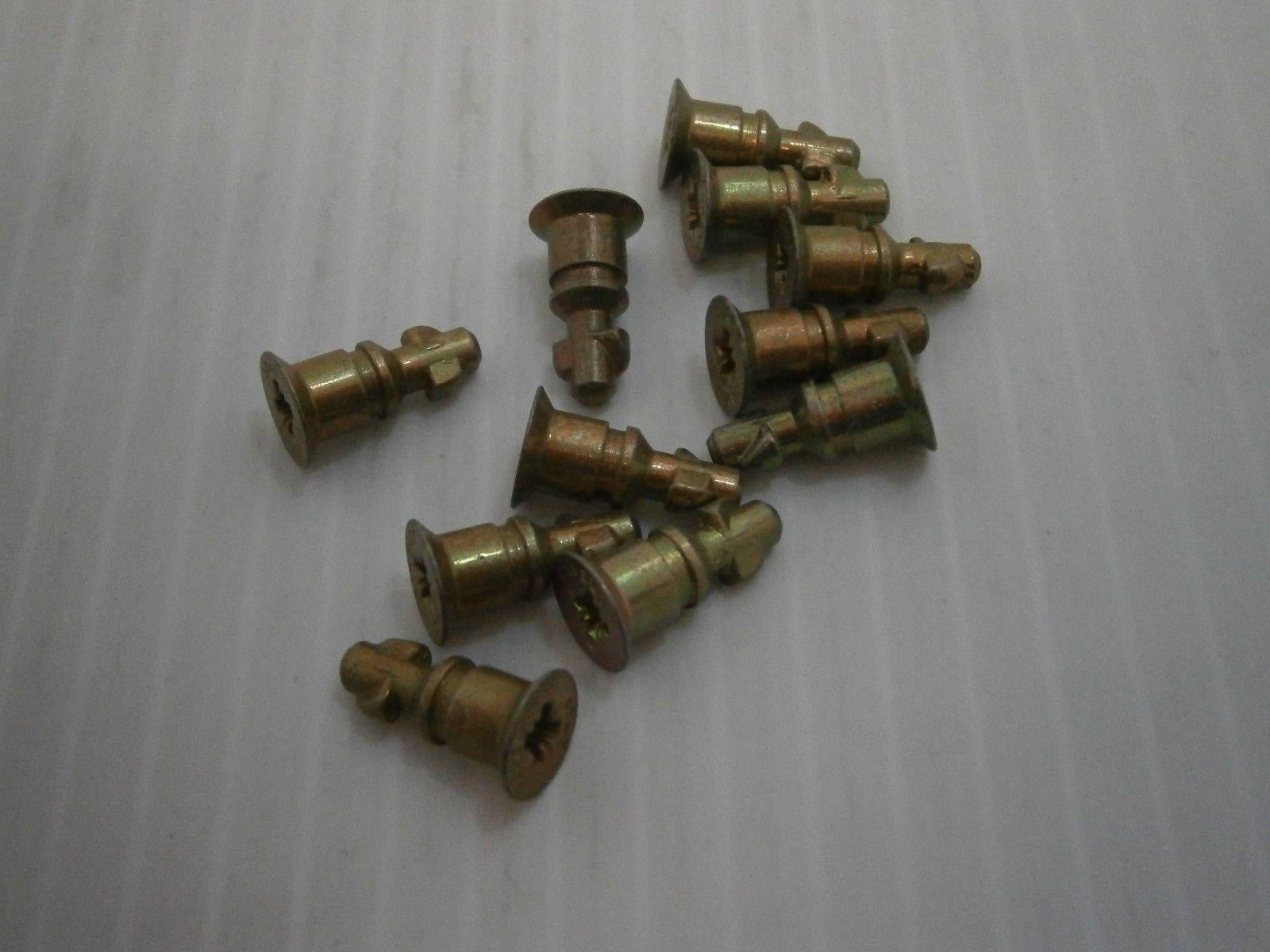 Paneloc S4650-F-1-18 Turn Lock Fastener Stud steel Phillips lot of 11 ...