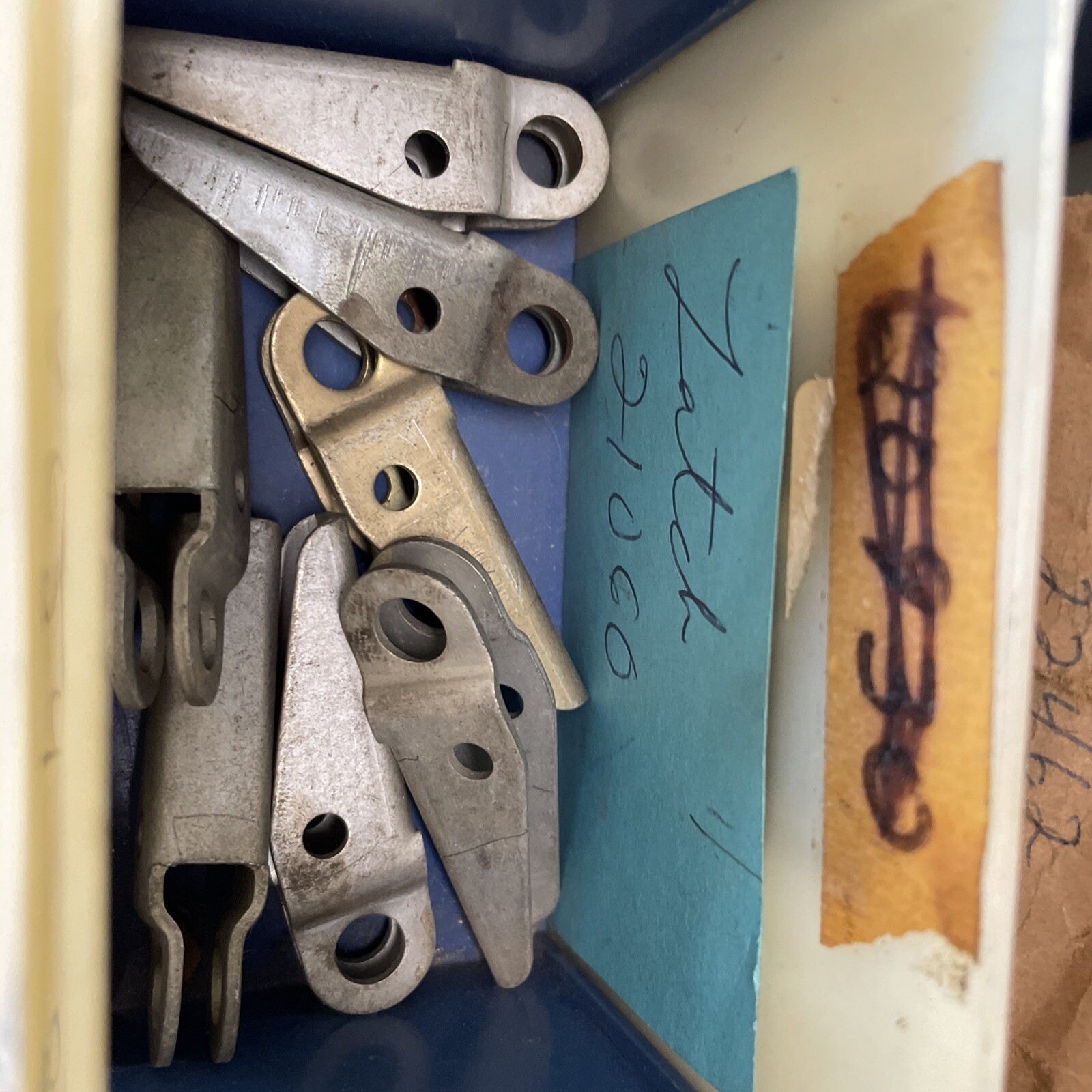 21060 Handle, Cowl Latch Mercury For 7x | eBay