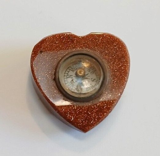 VICTORIAN ERA GOLDSTONE HEART SHAPED COMPASS WAS PEND… - Gem