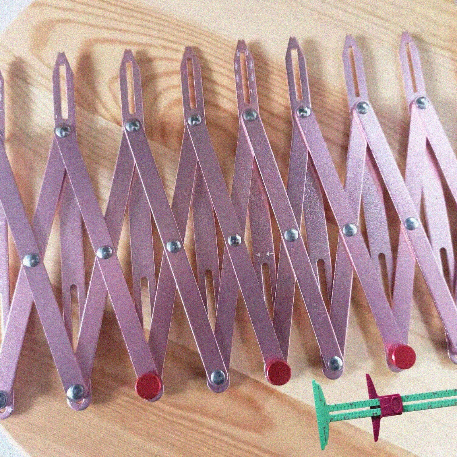 RoseGold 5-in-1 Sewing Gauge: Expandable Aluminum Button Spacer ...