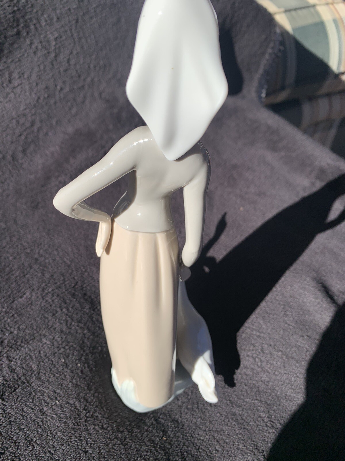 Llardo Lady And The Geese | eBay