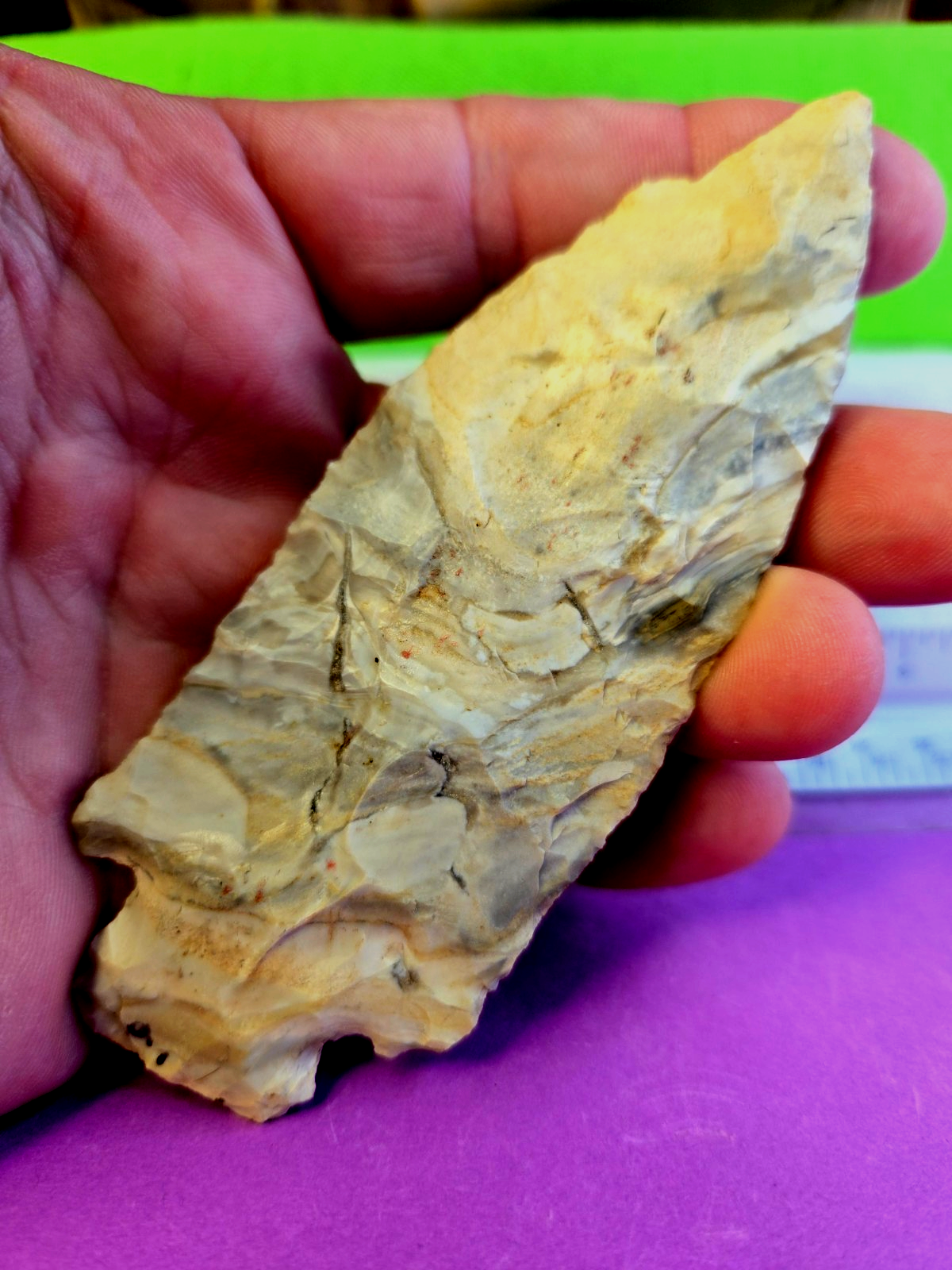 Artifact Large finely made Etley point made of Mozarkite chert from ...