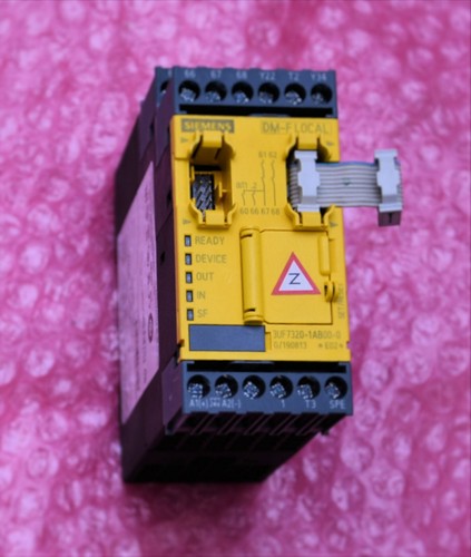 Siemens SIRIUS fehlersicheres Digitalmodul DM-F local 3UF7320-1AB00-0 ...