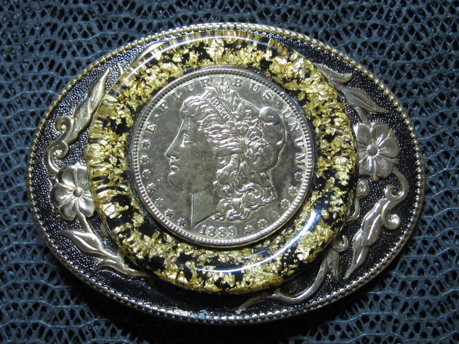 WESTERN GOLD FLAKES GOLD PLATED MORGAN COIN DESIGN BE… - Gem