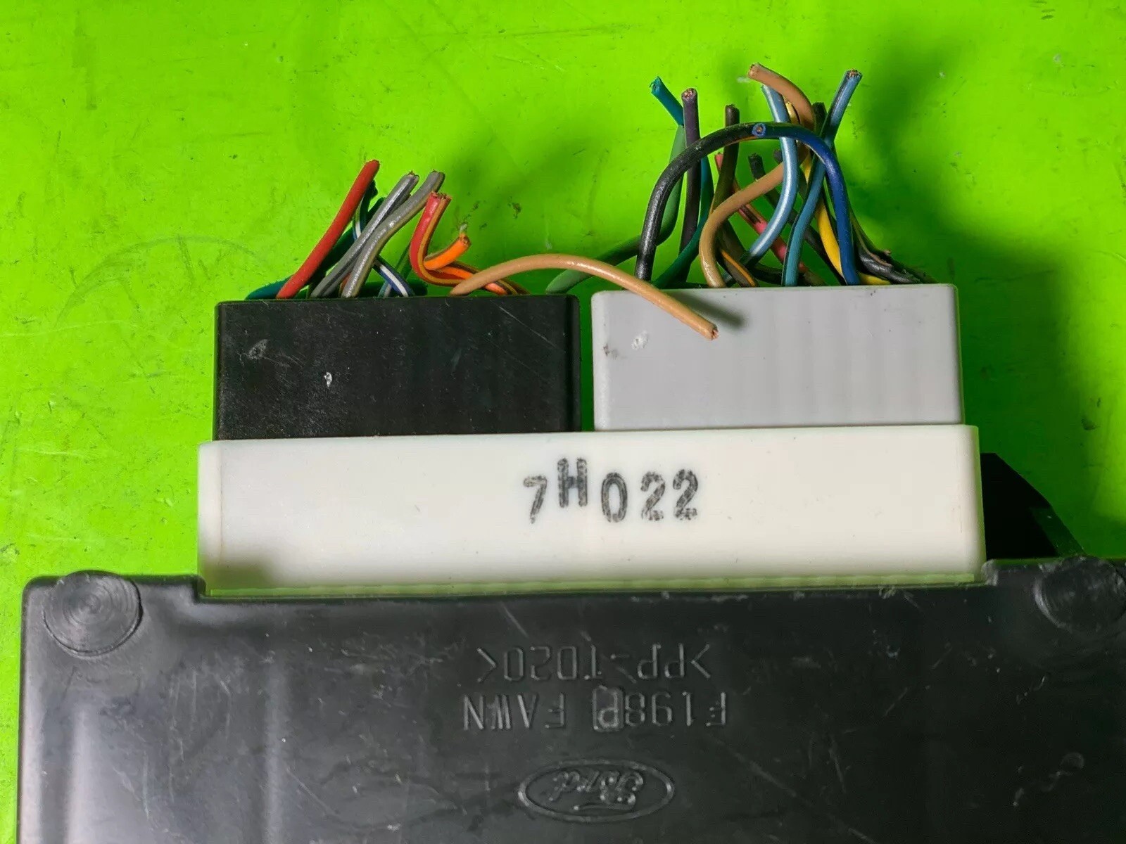 F75F-3C142-DC 97-98 NAVIGATOR/EXPEDITION AIR SUSPENSION CONTROL MODULE ...