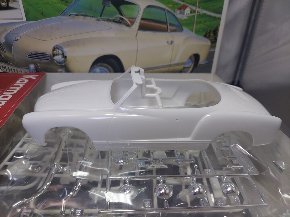 GUNZE SANGYO 1/24 Scale Volkswagen Karmann Ghia plastic model kit From ...