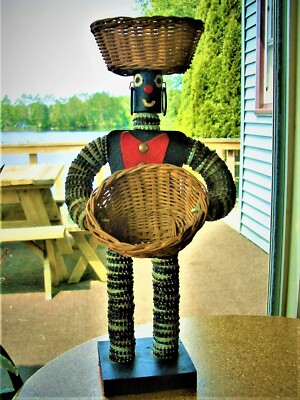 VINTAGE AUTHENTIC MID CENTURY FOLK TRAMP ART METAL WOOD BOTTLECAP MAN ...