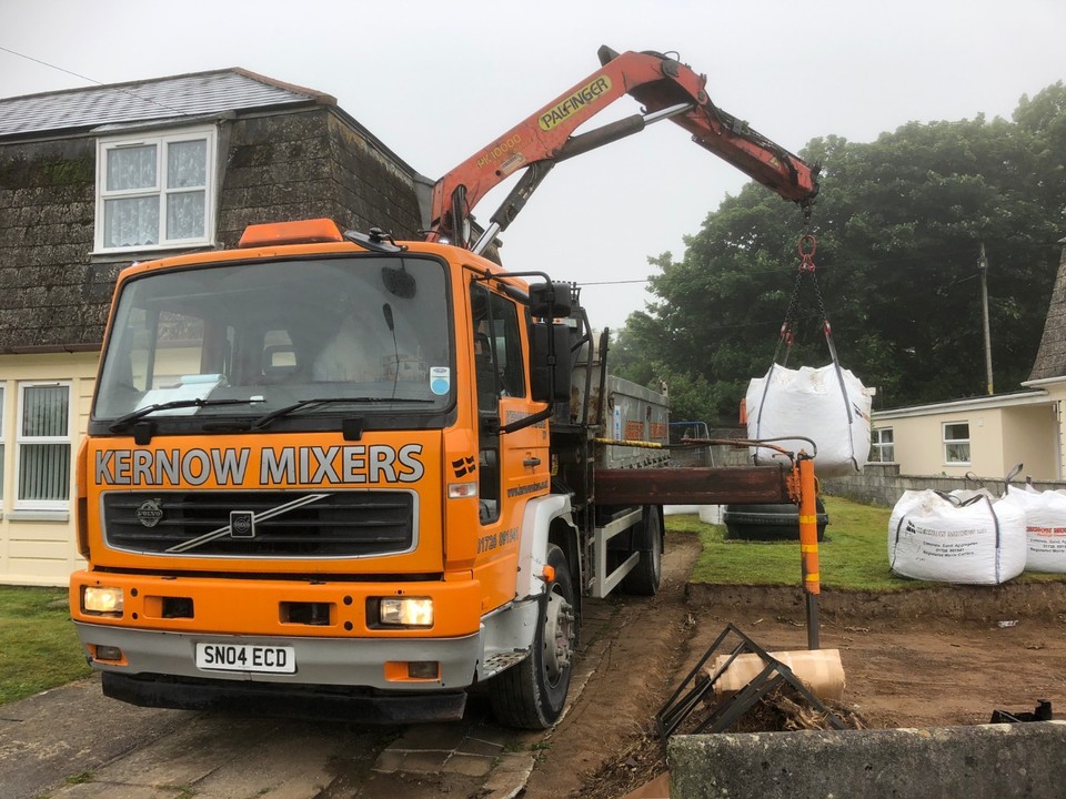 Fine Building SAND in a Bulk (Dumpy Bag) NATIONWIDE delivery from ...