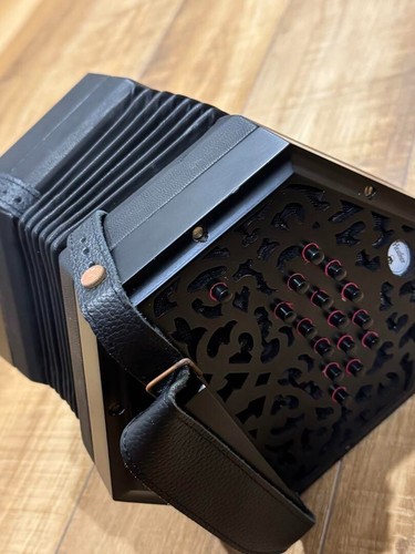 Heather Anglo Concertina schwarz mit Lederband, Etui, Stimmblatt, von ...