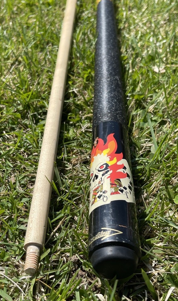 Excalibur 21 Oz. Pool Cue 2-Piece Irish Linen Flaming Skull Spades ...
