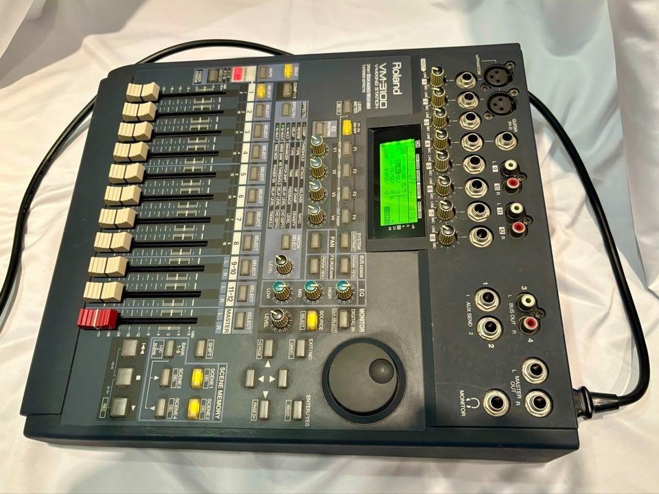 Roland VM-3100 Pro V-Mixing Station 24 bit 20 Channel Tested and ...