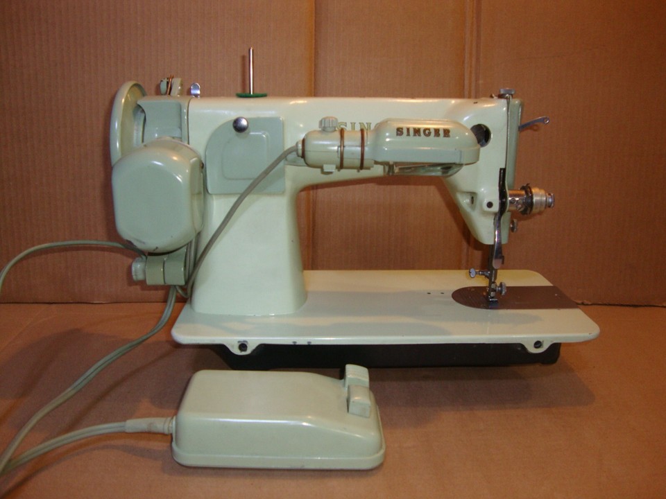 Rare Mint Green Singer Direct Drive Sewing Machine Model 15- 125 ...