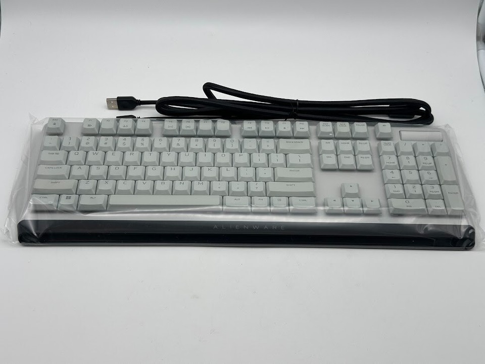 Alienware AW510K Wired Mechanical Gaming Keyboard with RGB Lighting ...