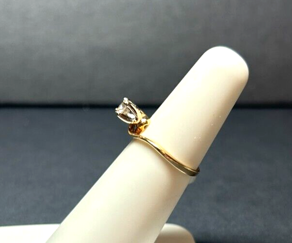 14K YG Diamond Solitaire Ring w/Two Dia. Accents - Sz 4.5 - Estate ...