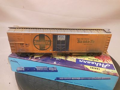 HO SCALE SANTA FE MECHANICAL REEFER PRO WEATHERED | eBay