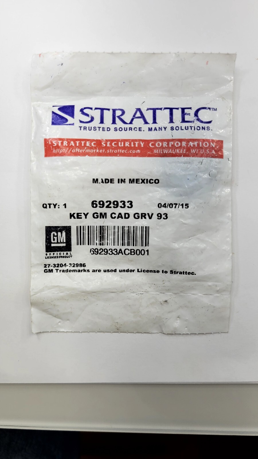 OEM Strattec key blank Original FACTORY Cadillac BLACK logo transponder ...
