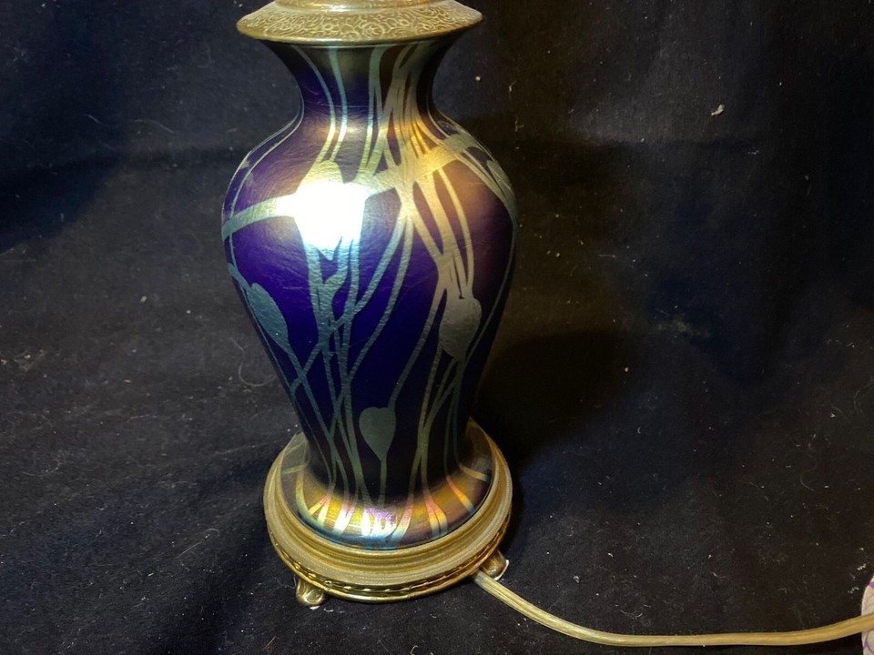 DURAND Art glass Table Lamp as made by VINELAND FLINT GLASS WORKS Heart ...