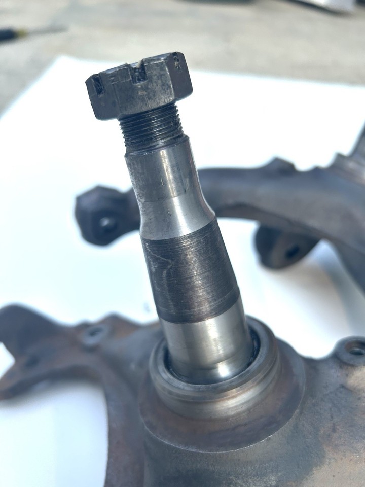 79-81 OEM GM Camaro Firebird Front Spindles Knuckle Driver & Passenger ...