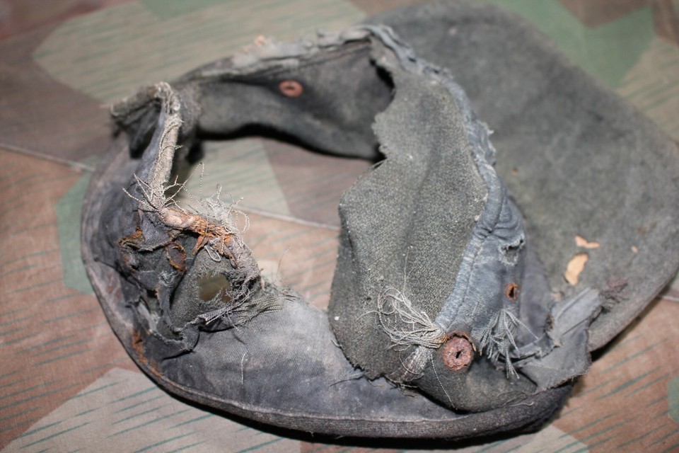 ORIGINAL WW2 GERMAN M43 M44 FELDMUTZE ARMY FIELD CAP REMAINS EASTERN ...