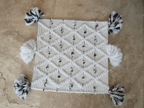 NEW Surya Azalea small rug, pom poms, 18" x 18", PET Yarn | eBay