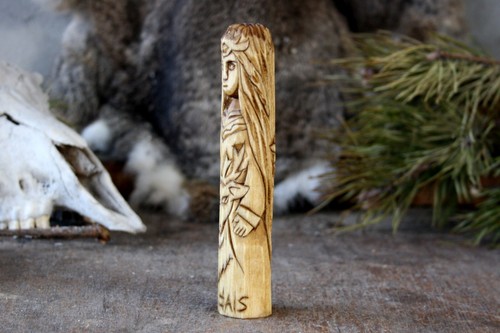 Small wooden statue of FLIDAIS. Celtic Goddess FLIDAIS figurine | eBay