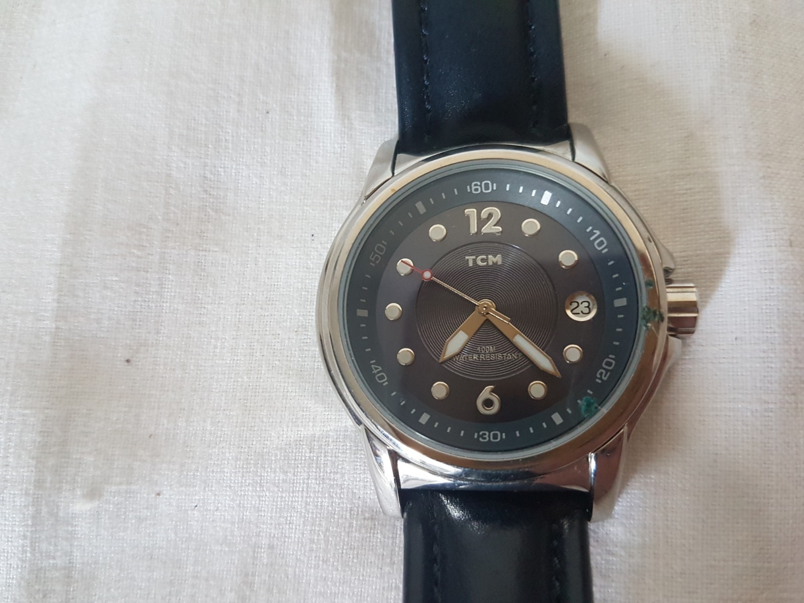 Aus einer Auflösung: schöne TCM 100M Water Resistant Armbanduhr | eBay