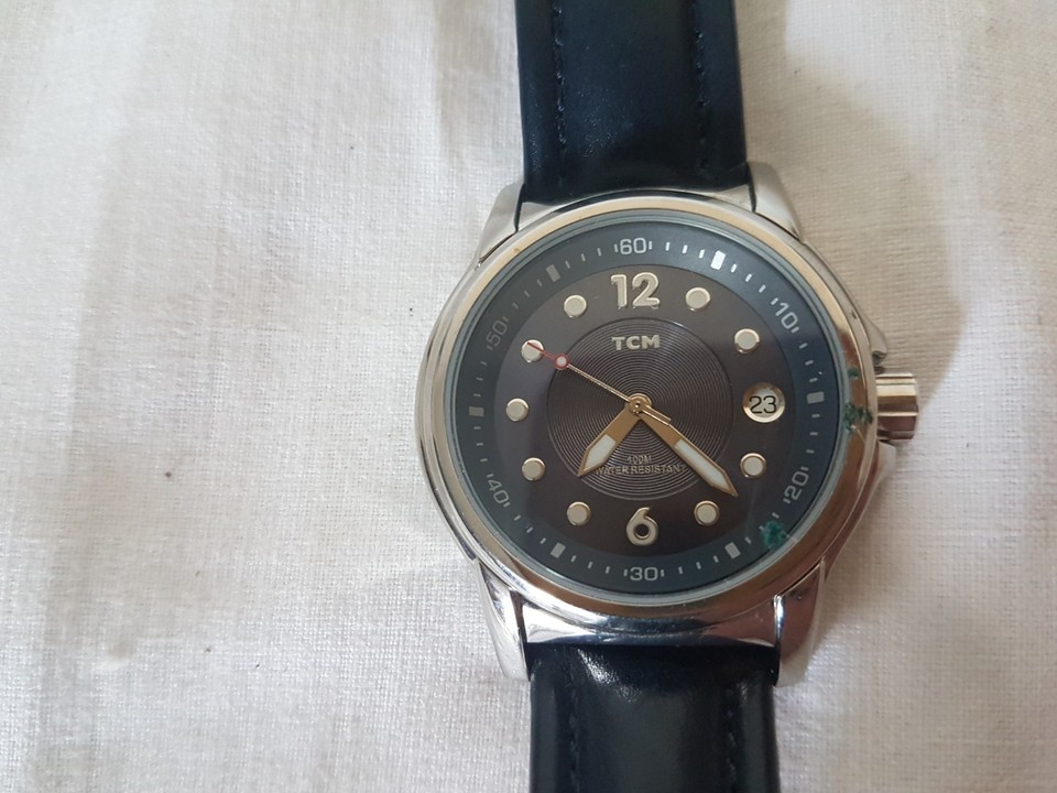 Aus einer Auflösung: schöne TCM 100M Water Resistant Armbanduhr | eBay