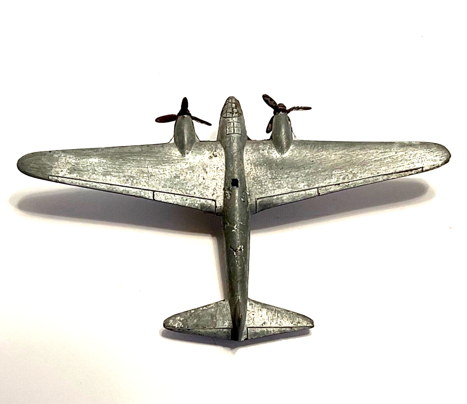 DINKY TOYS MECCANO FRANCE 1939 #64a Airplane AMIOT 370 Twin Engine ...