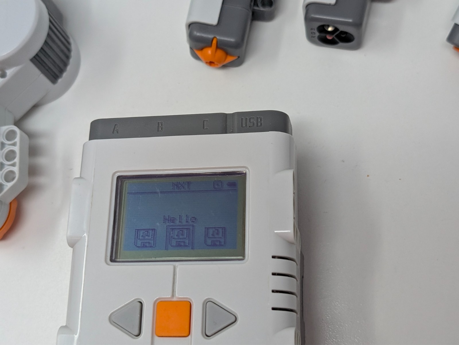 12x LEGO MindStorms NXT Lot: Controller, 3x Motors, 5x Cords, 3x ...