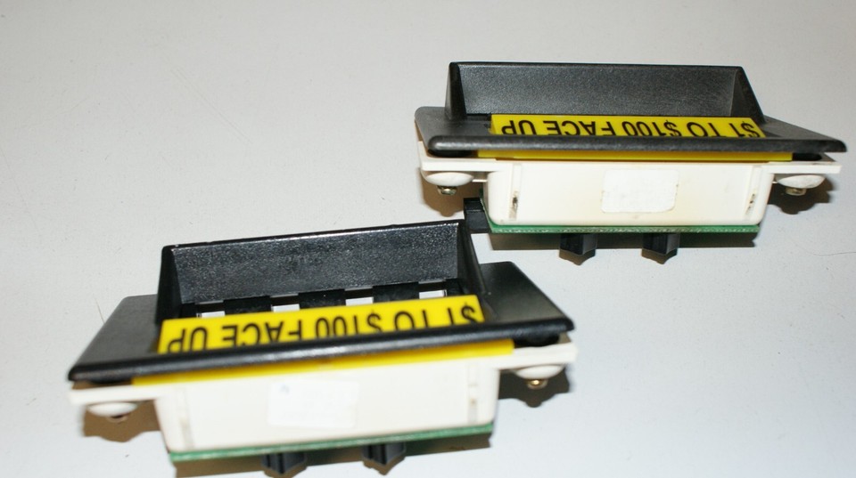 IGT S+ slot machine Bill Validator Face Plate and PC Board Working | eBay
