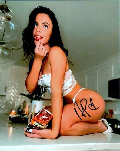 Alyssa Polisano signed Instagram model 8x10 Photo -PROOF- -CERTIFICATE- (A0005) | eBay