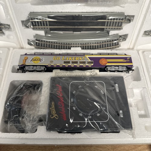 2004 Hawthorne Christmas Village Los Angeles Lakers Train Set BRAND NEW ...