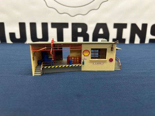 Model Power HO Shell Oil Facility Office Industrial Building Yellow 310 ...