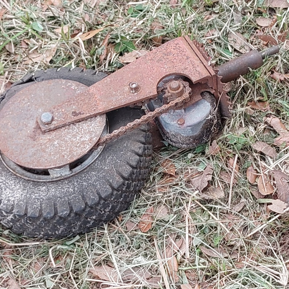 Vintage Rare Antique Bantam Tractor Unknown Riding Lawn Mower No Motor ...