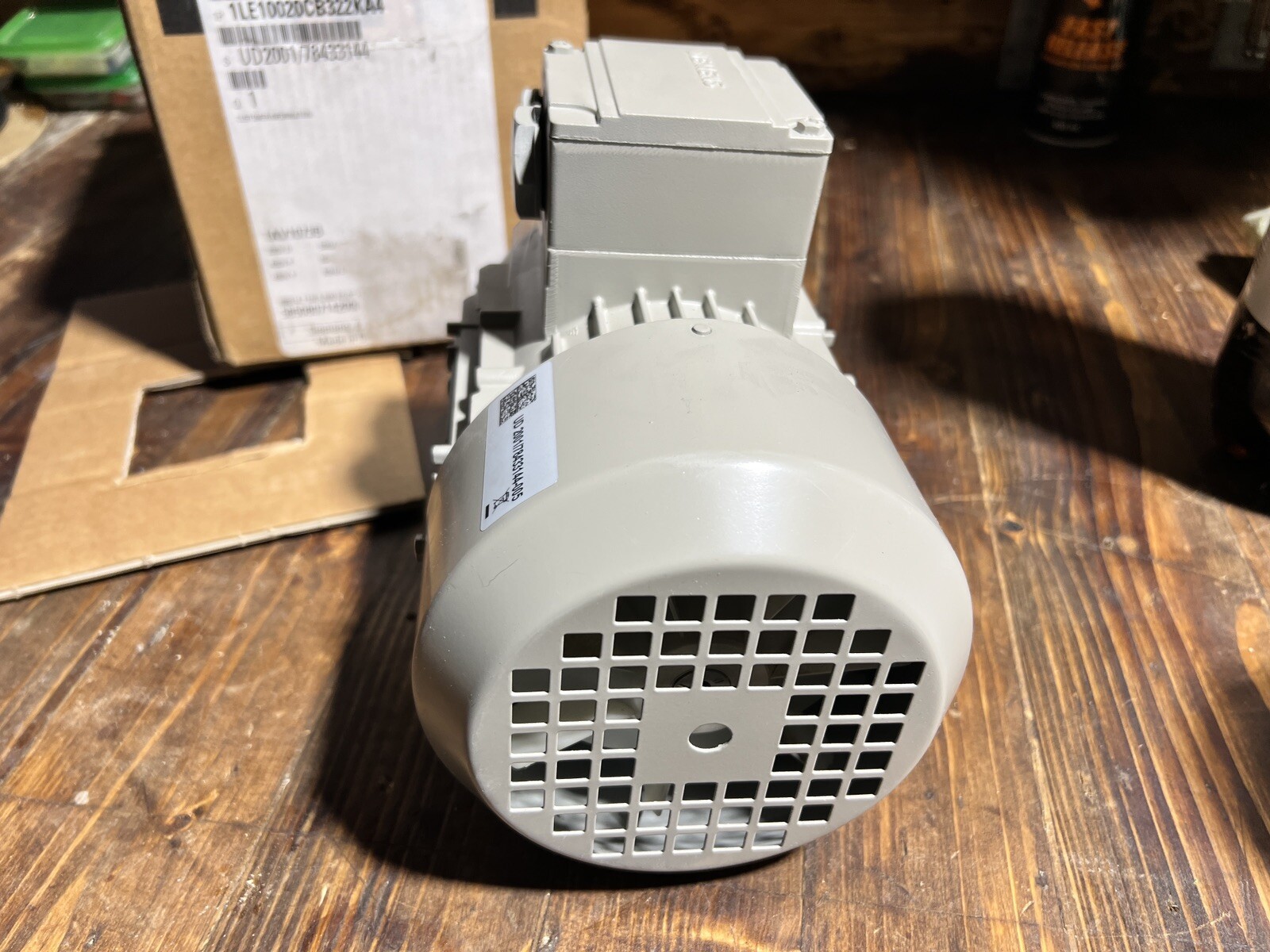 Siemens 3ph Simotics GP 1AV1073B low-voltage motor 1LE10020CB322KA4 ...