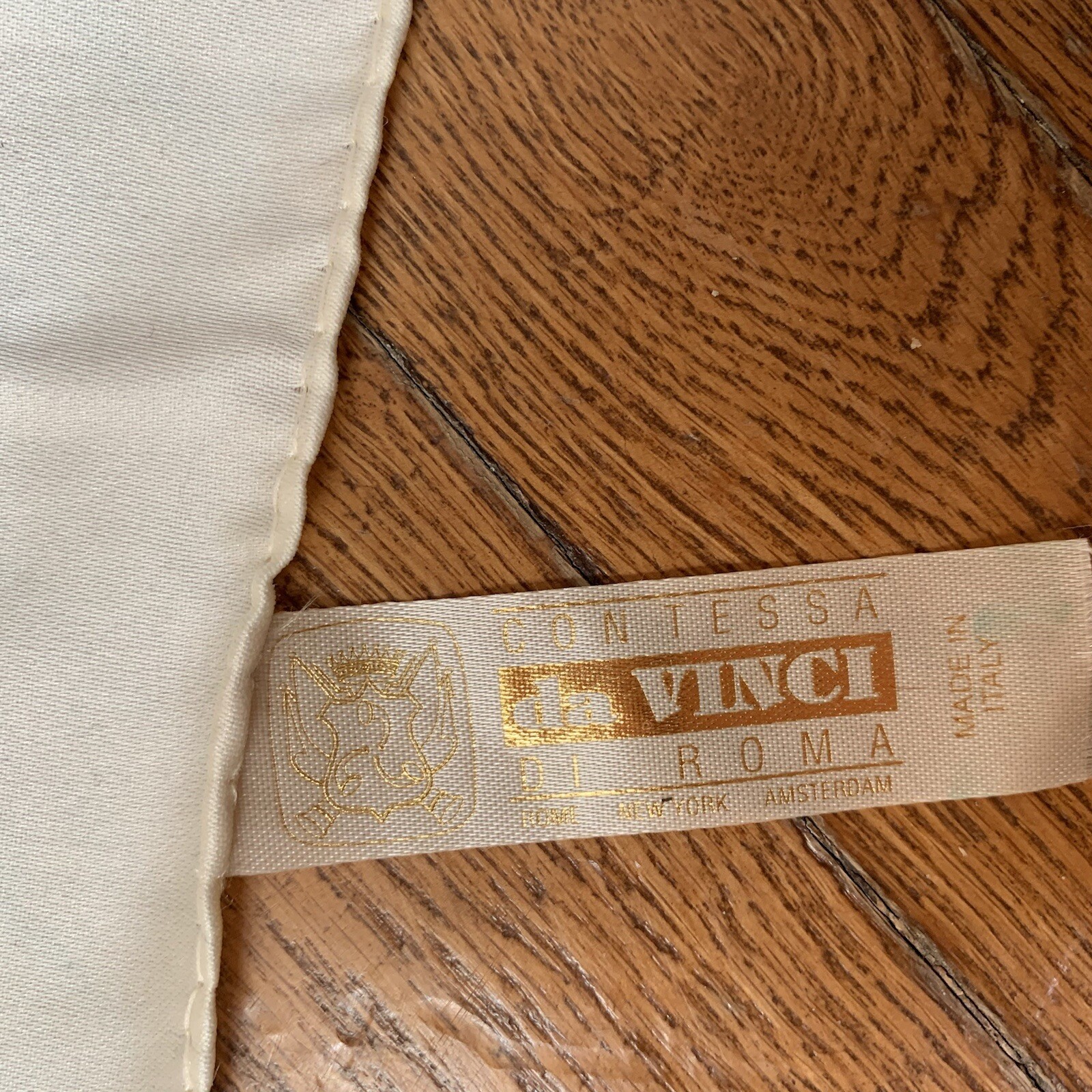 Alexandra Da Vinci Contessa Di Roma white Silk Scarf … - Gem