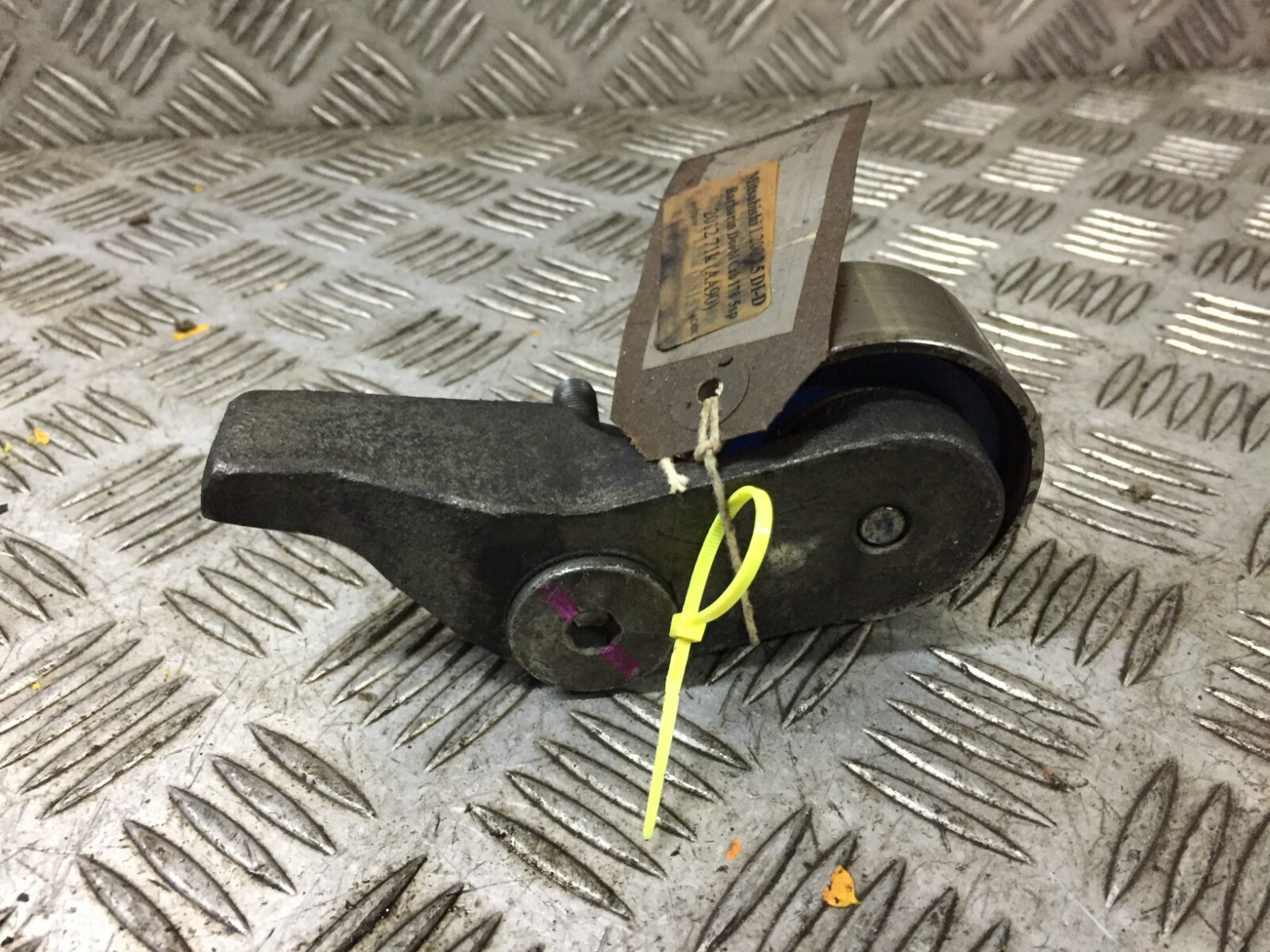 MITSUBISHI L200 2.5 DI-D Timing Belt Tensioner Pulley ARM 1145A020 ...