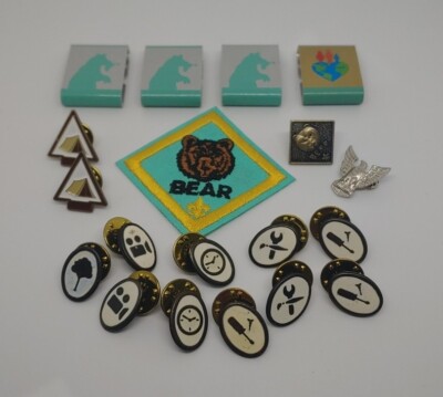 Lot Of 19 Boy Scout Cub Scout Bear Patch Pins Belt Loops Awards Mixed ...