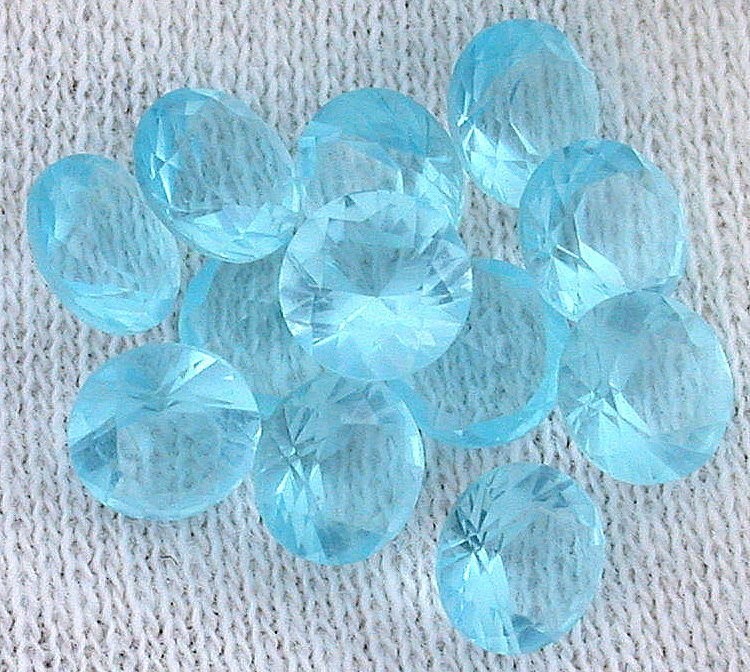 FOUR 5mm Round Lab-Created Optical Silica Sky Blue Ice Color Gemstone ...