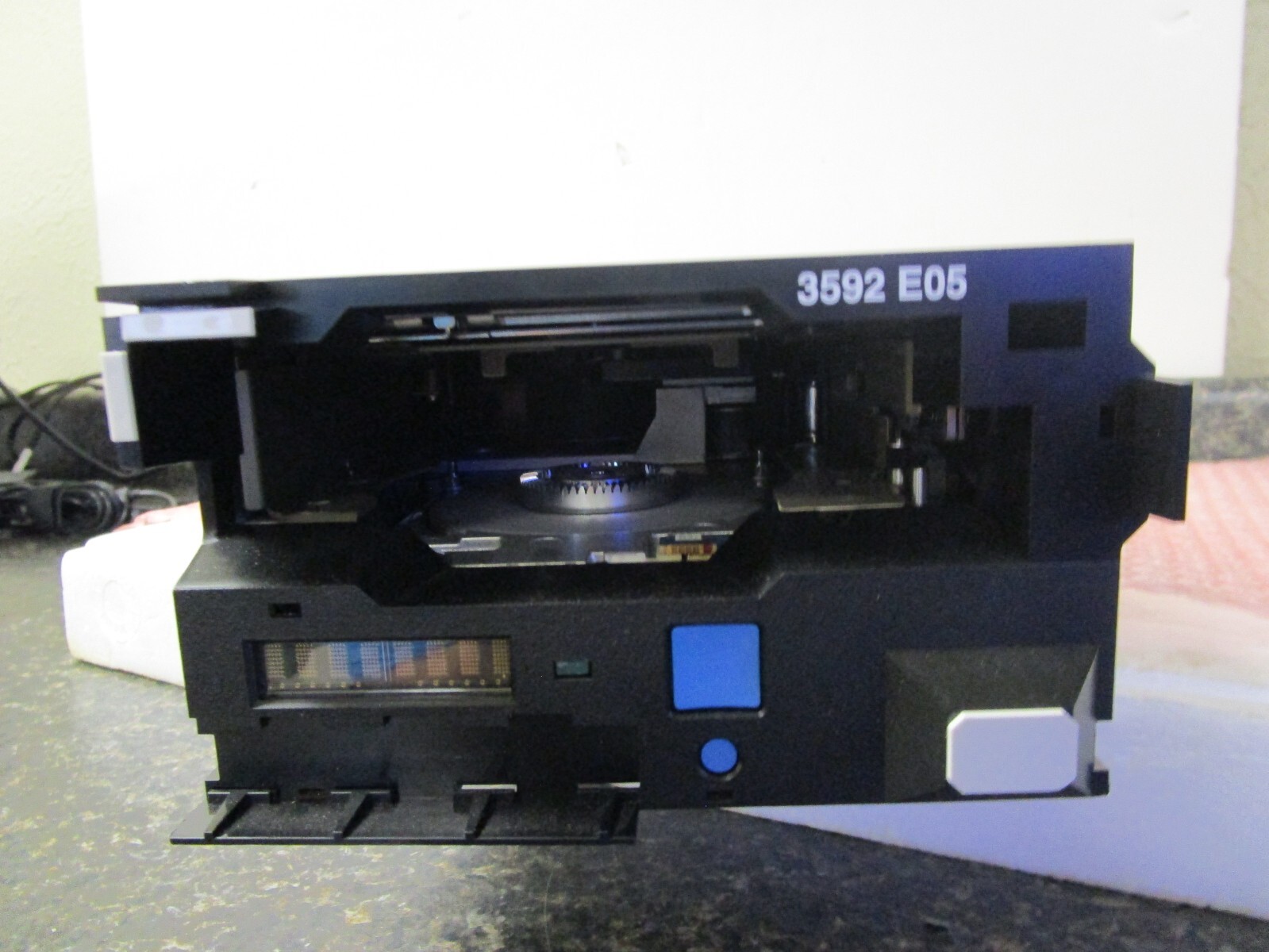 IBM System Storage TS1120 Tape Drive- 3592-E05 23R9205 + 23R6564 | eBay