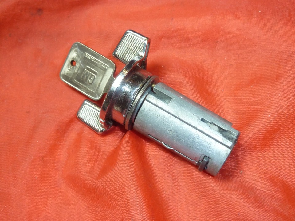 1969-1989 Chevrolet Ignition Key Switch w/ "E" Key Buick Pontiac OEM ...