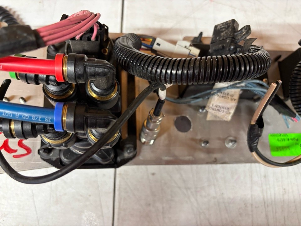 2006 THOMAS SCHOOL BUS AW1391 IGNITION SWITCH DASH BOARD PANEL With A/C ...