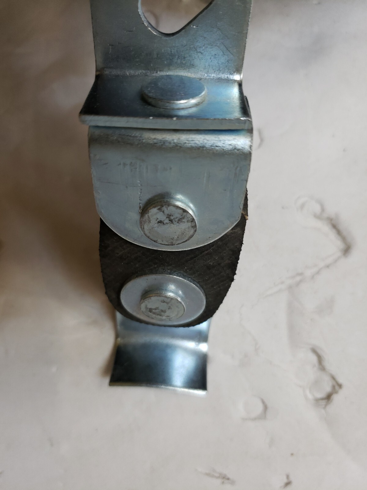 Lot Of 3 Exhaust Hangers Right Walker 35103 | eBay