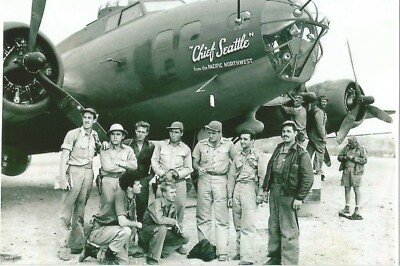 USA WW II Photo -- B-17 Bomber + Crew | eBay