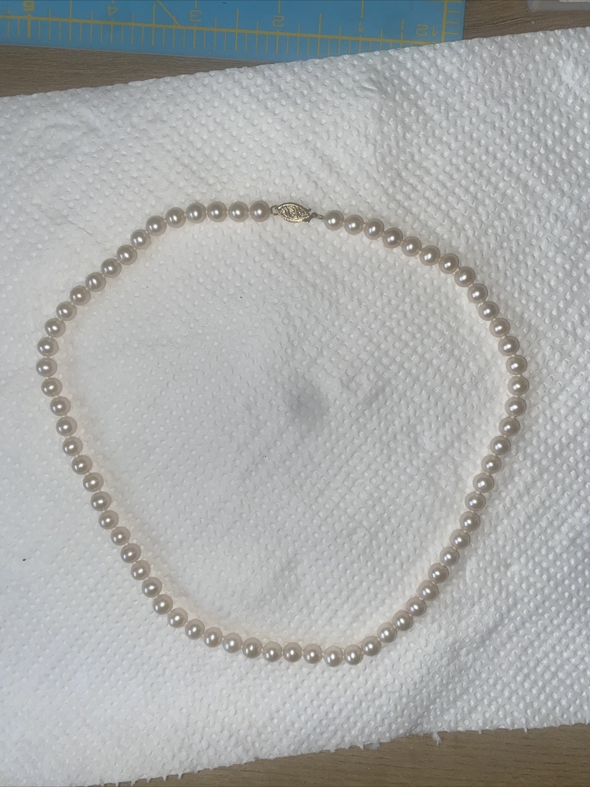 Genuine Pearl Necklace With 14 K Gold Clasp - Gem