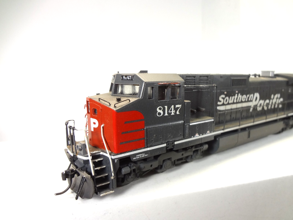 ATHEARN HO SCALE SOUTHERN PACIFIC "AC4400CW" DUMMY DIESEL LOCOMOTIVE ...